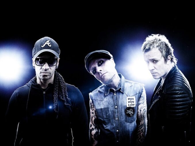 ALBUM REVIEW: The Prodigy - No Tourists