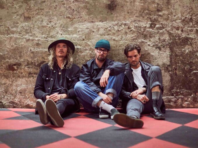 SUNSET SONS Release New Single ‘SUPERMAN’ Ahead Of 2nd Album & UK Tour