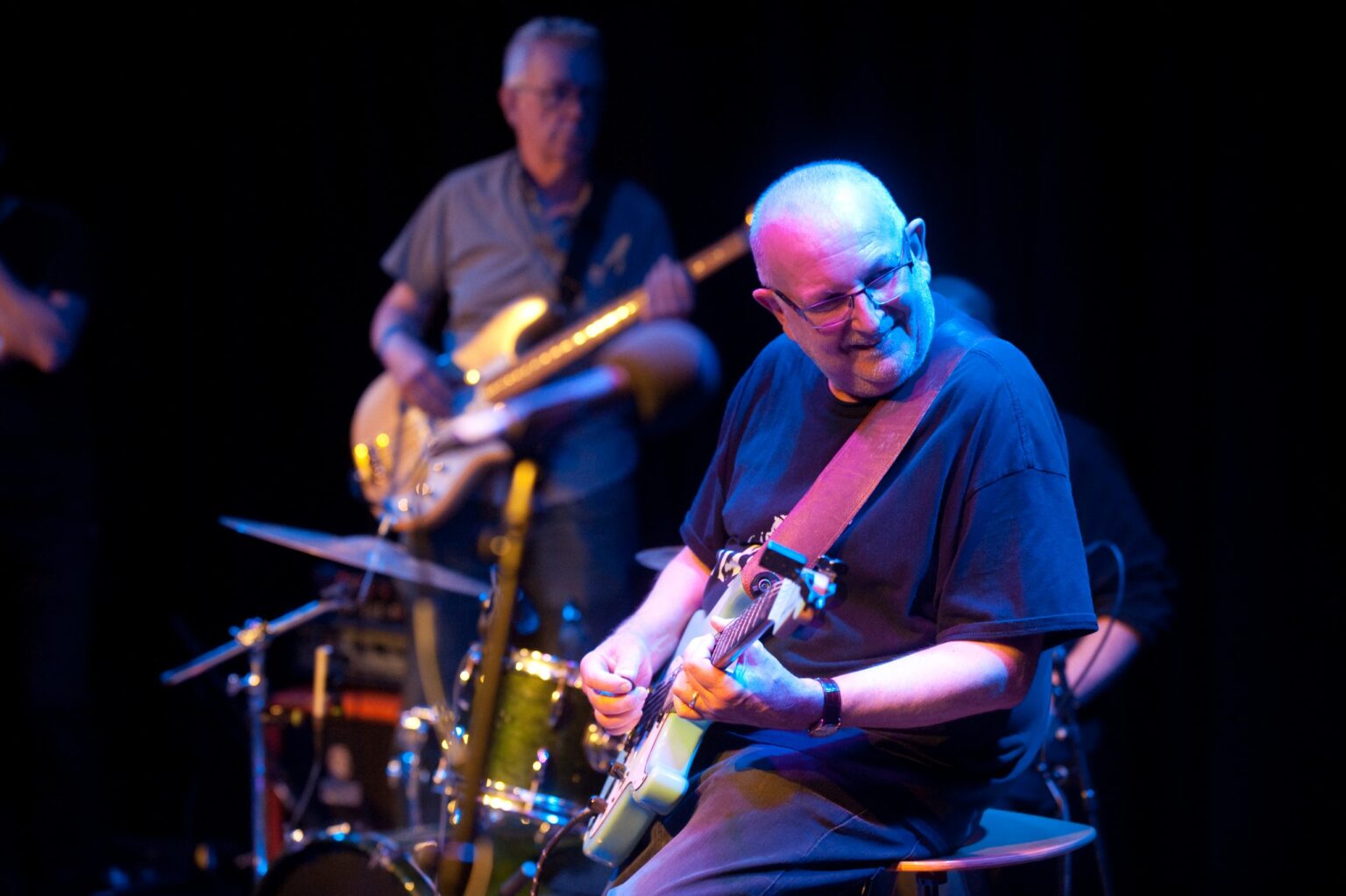 Northern Ireland Blues Guitar Legend RONNIE GREER Releases Swinging ...