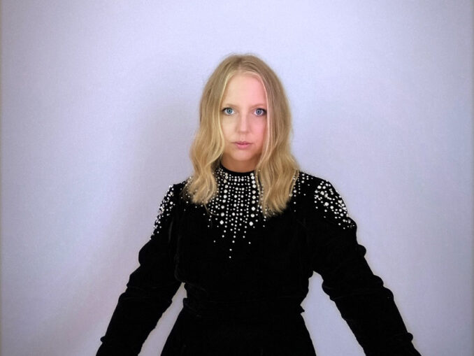 ALBUM REVIEW: Polly Scattergood - In This Moment