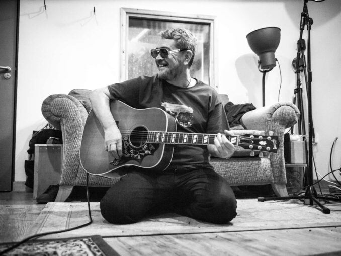 MICHAEL HEAD Website Launches with Preview of New Music | XS Noize ...