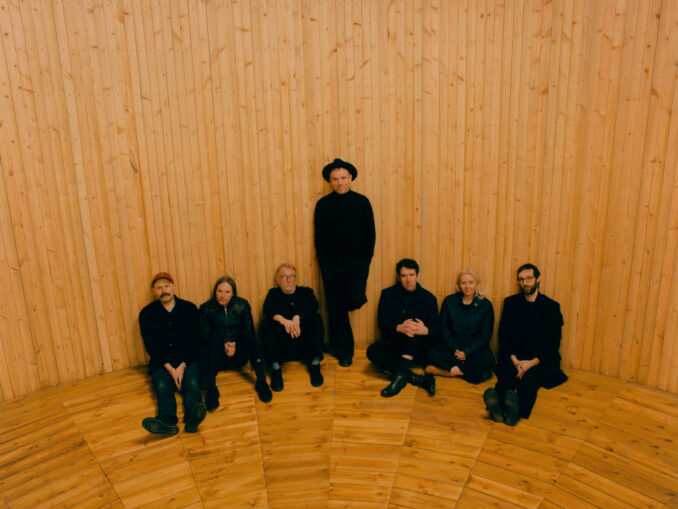 INTERVIEW: Michael Head Leads His Red Elastic Band Into A New Chapter ...