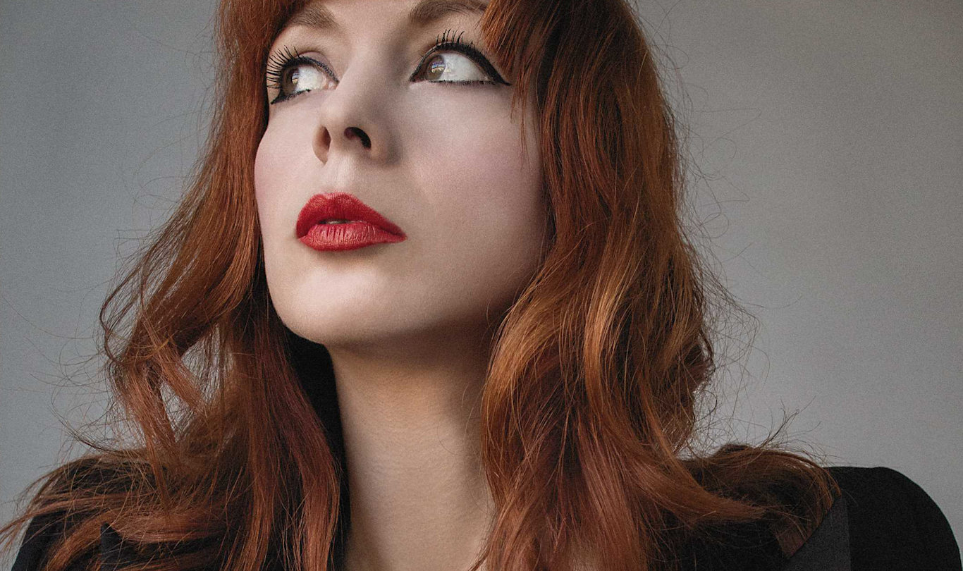 THE ANCHORESS Announces New Single & 'Versions' Album Ahead Of UK Tour