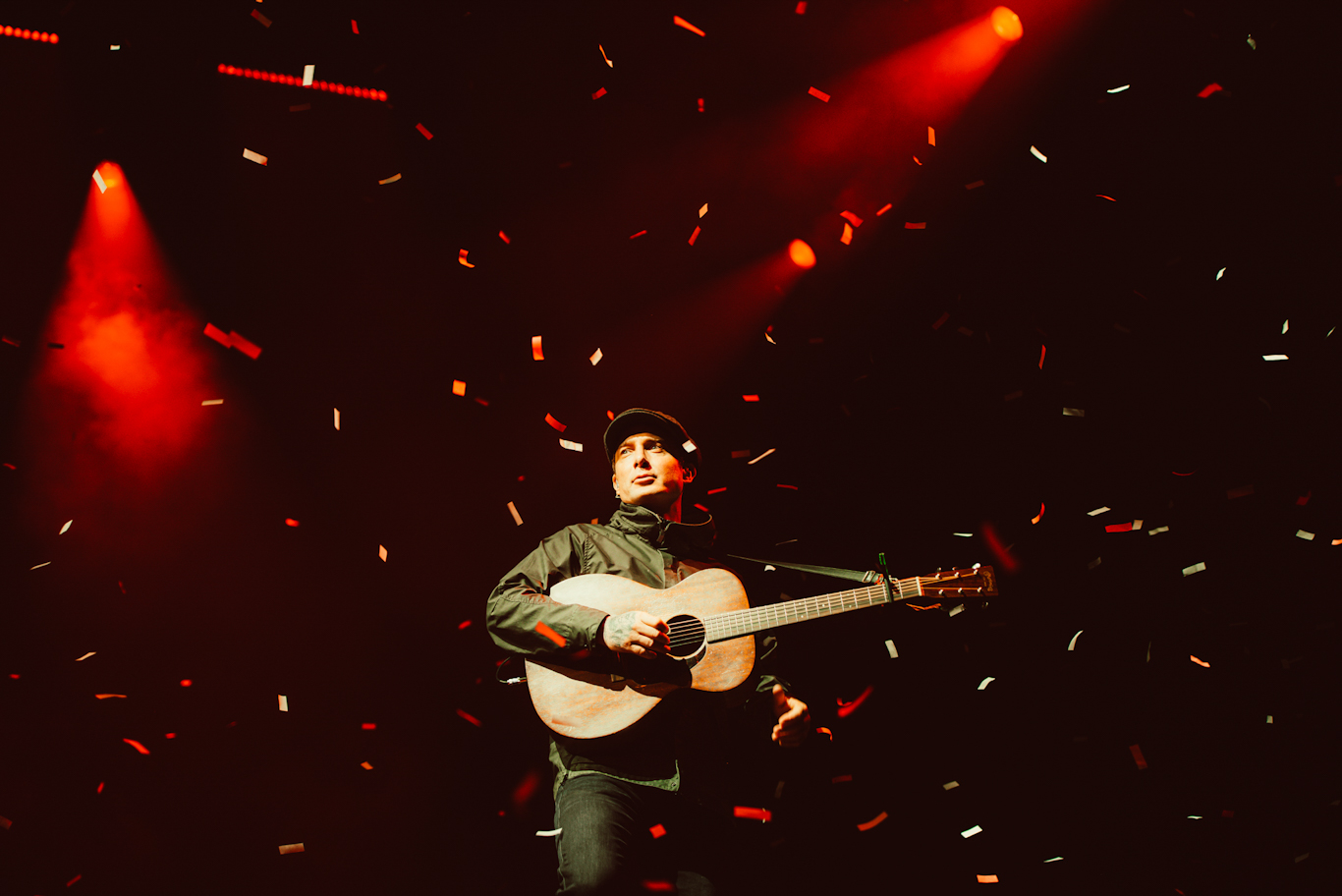 GERRY CINNAMON Releases Video For 'Canter' - From Live At Hampden Park