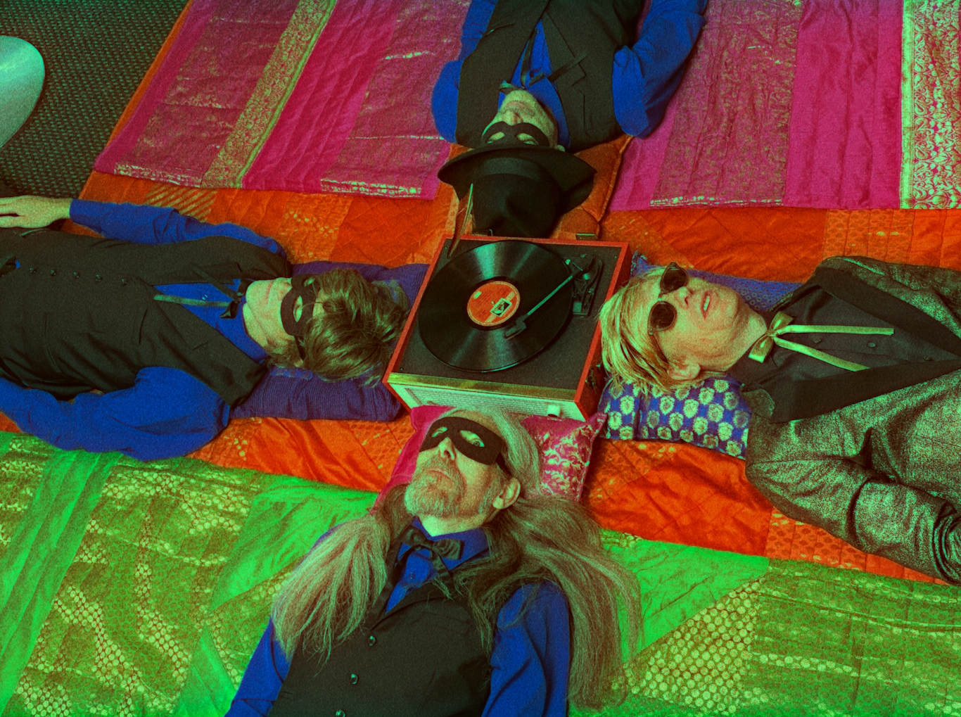 KULA SHAKER Share Bollywood Inspired Video For New Single ‘INDIAN RECORD PLAYER’