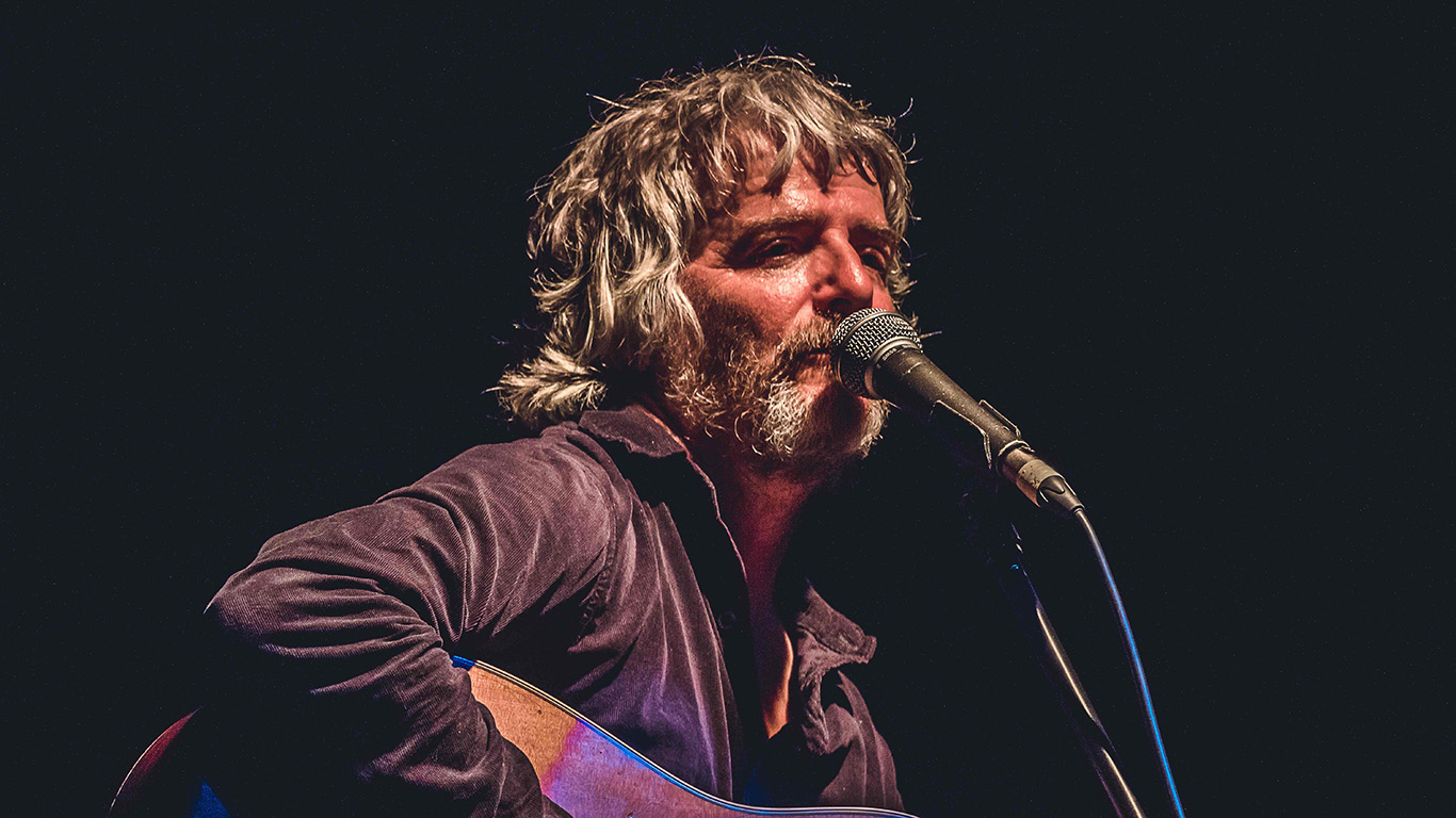 I Am Kloot's John Bramwell Releases New Single ‘A World Full Of Flowers’
