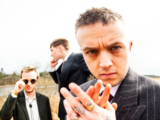 INTERVIEW: Andy Couzens (The High, Stone Roses)